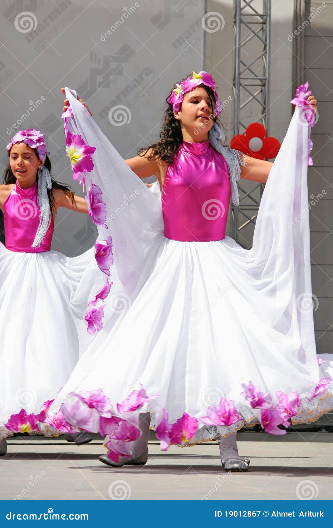 Venezuelan children editorial photography. Image of action - 19012867