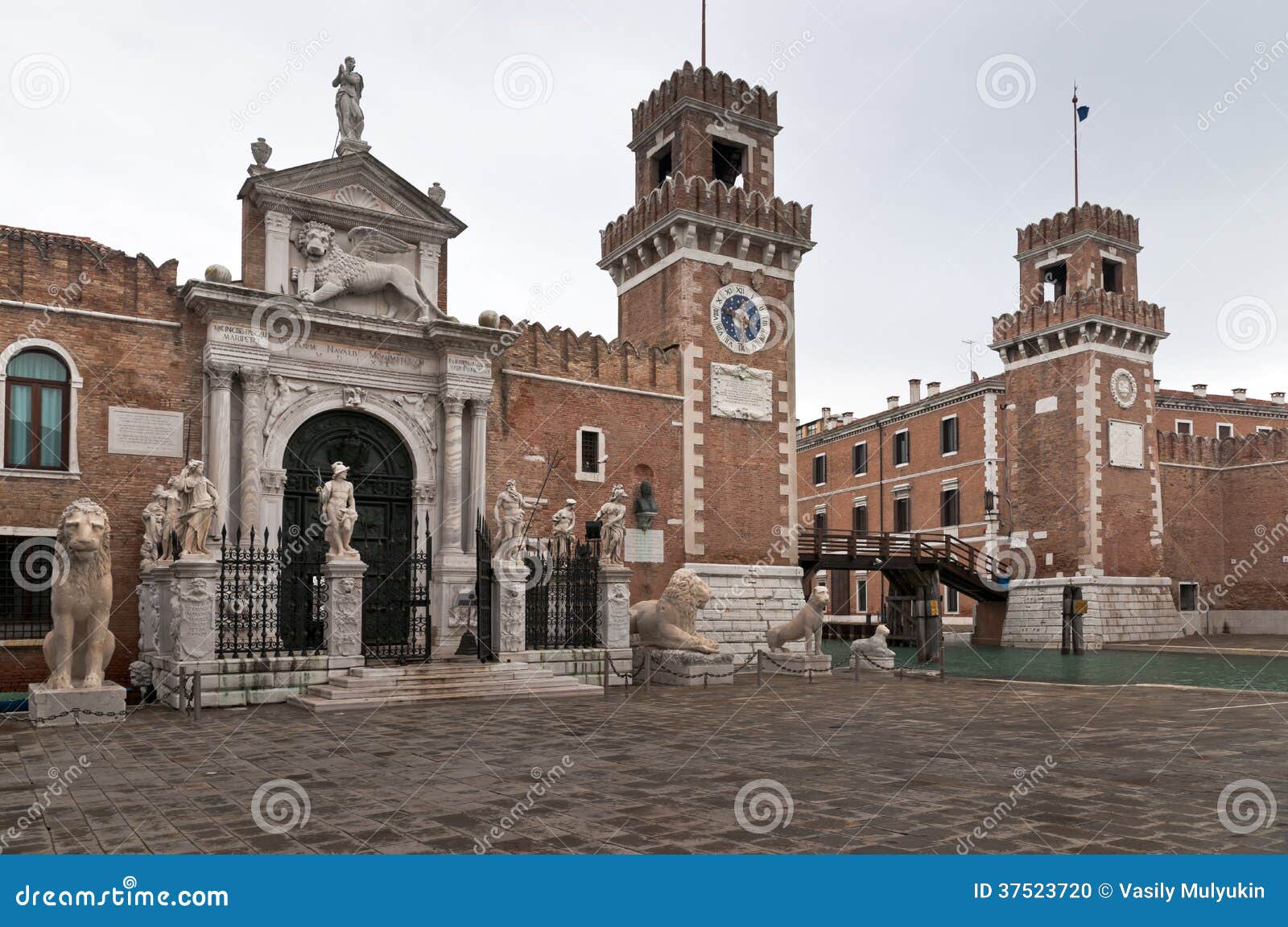 Venice Arsenal Entrance View Stock Photo - Image of tourism, gate: 37523720