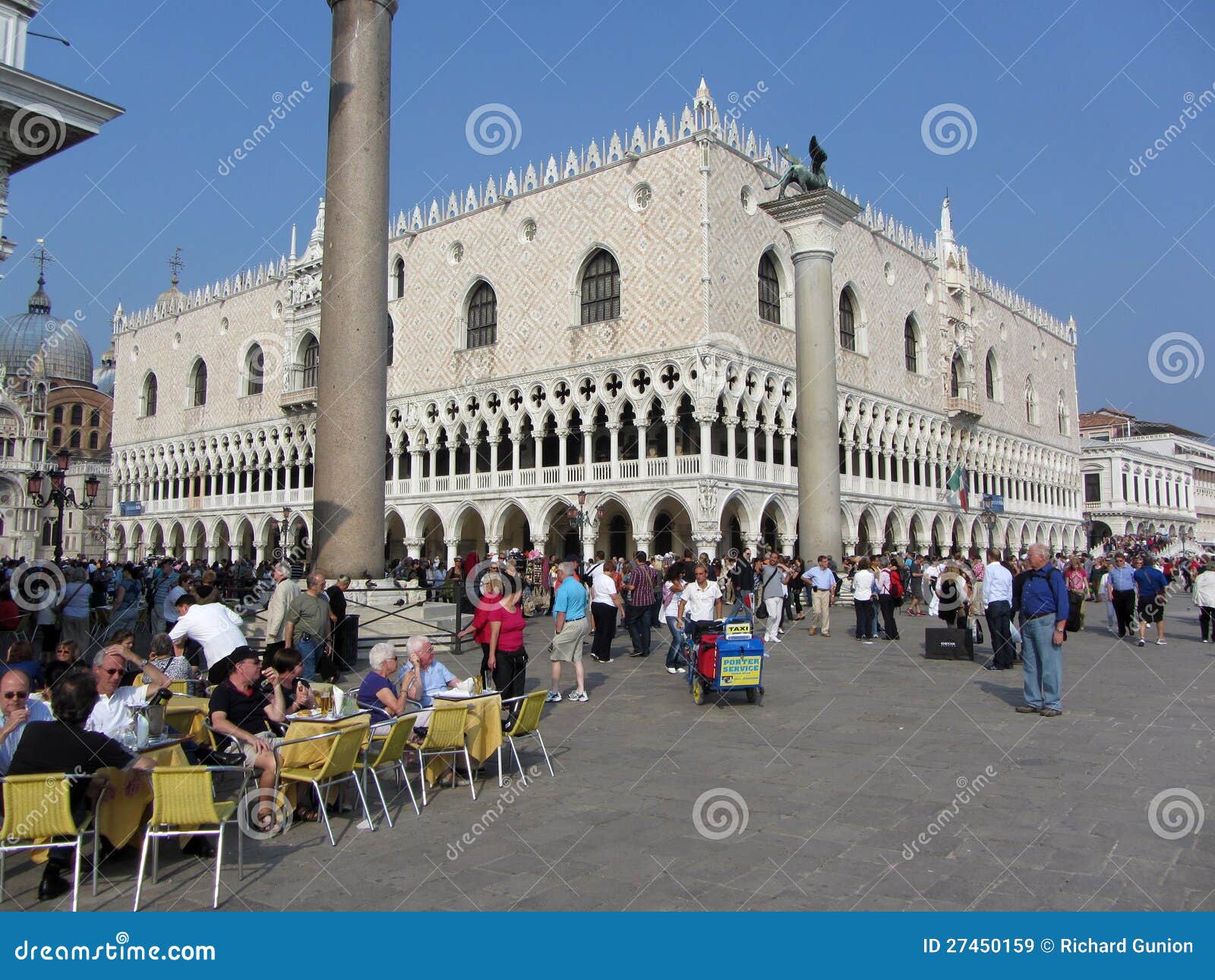 Venice on a Busy Day editorial stock image. Image of italy - 27450159