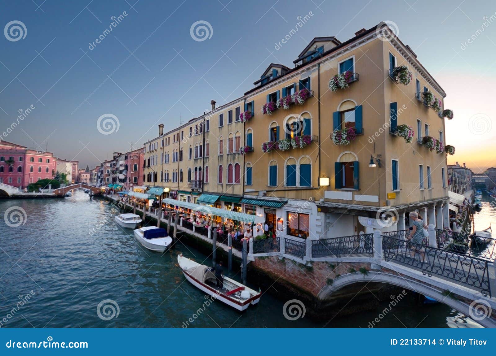 Venice at dusk editorial stock image. Image of boats - 22133714