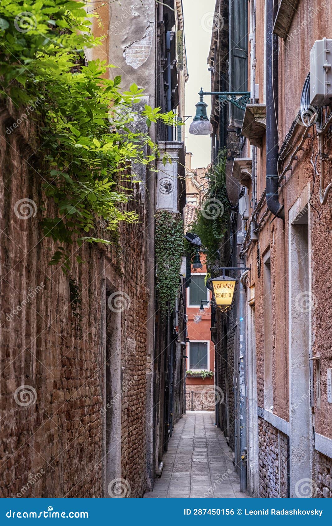 Venice, Italy - June 22, 2023: Narrow Streets of Venice Editorial Photo ...