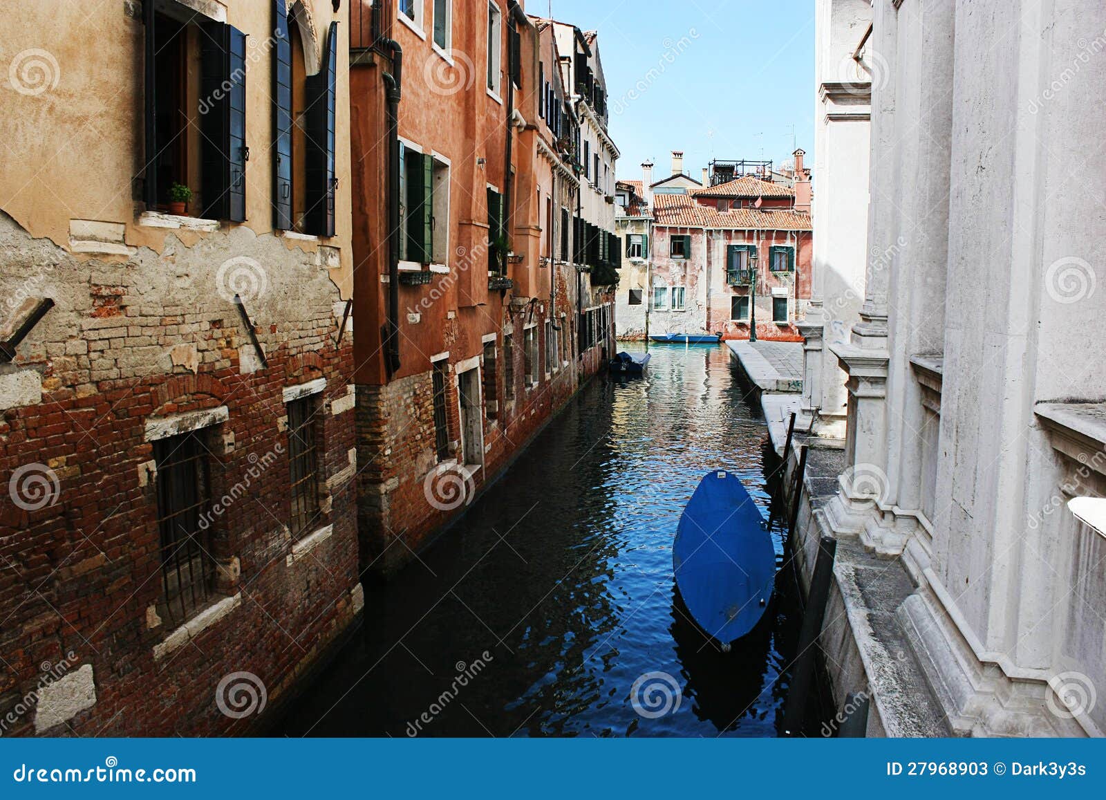 Venice Narrow Water Channel Stock Image - Image of boats, detail: 27968903