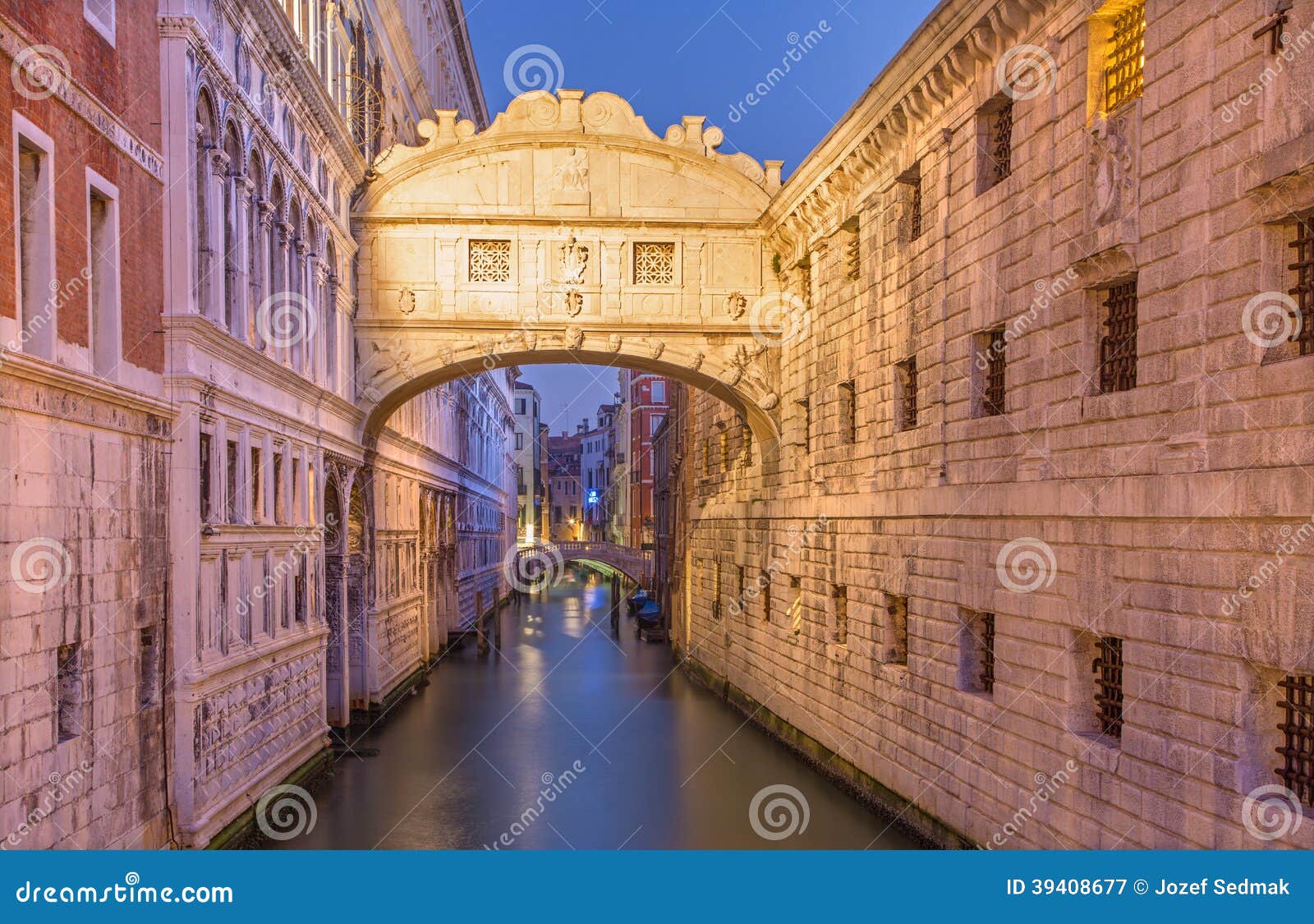Venice - Ponte Dei Sospiri in Morning Stock Image - Image of morning ...