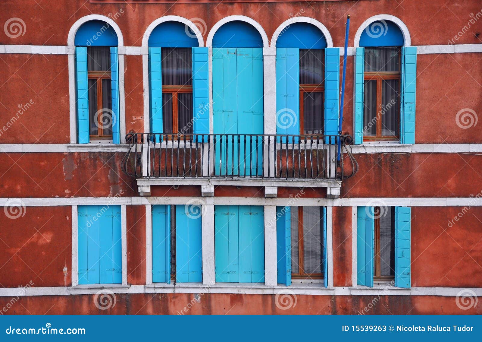 Venice windows , Italy stock image. Image of details - 15539263