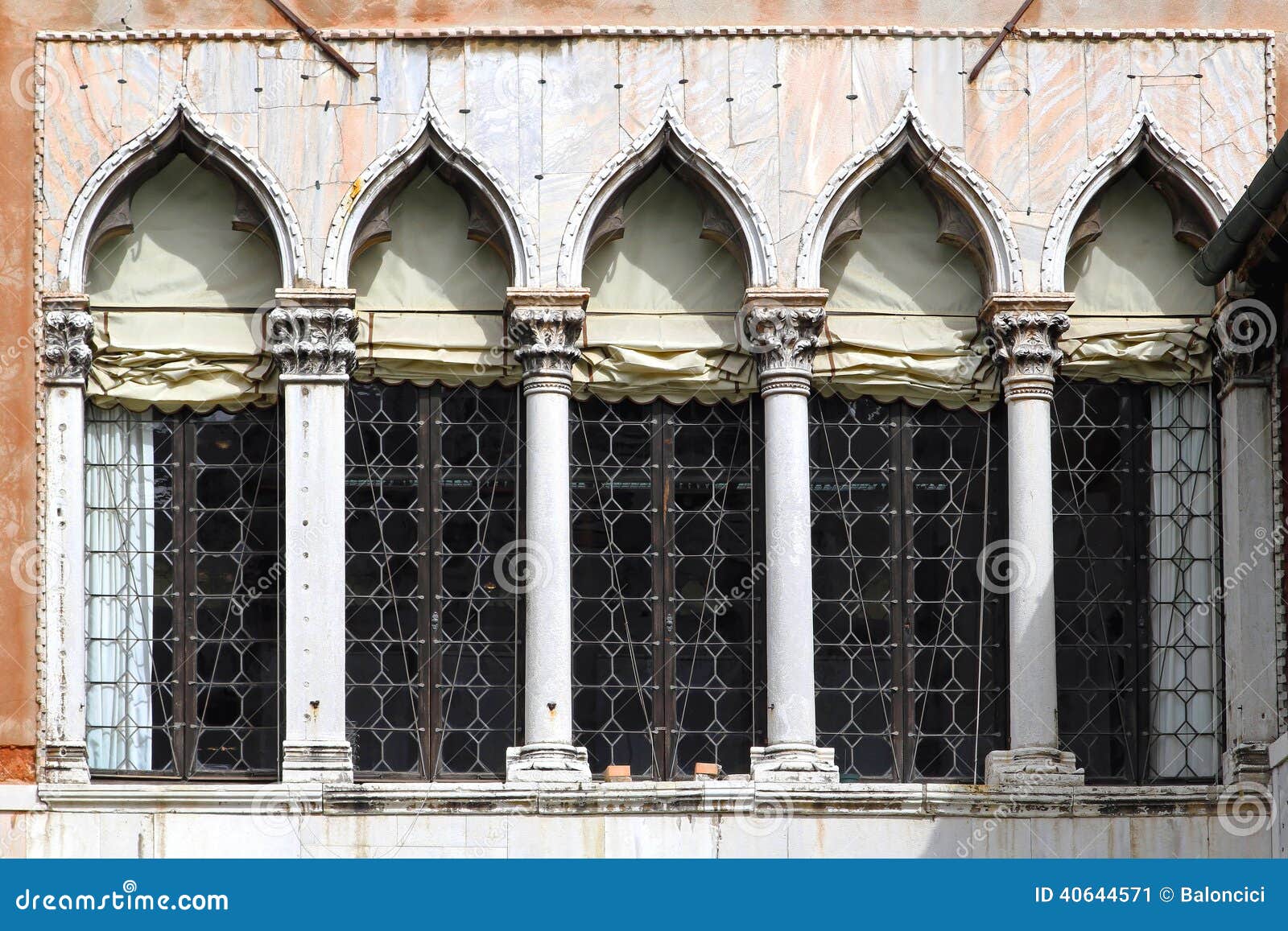 Venice windows stock image. Image of veneto, venice, house - 40644571