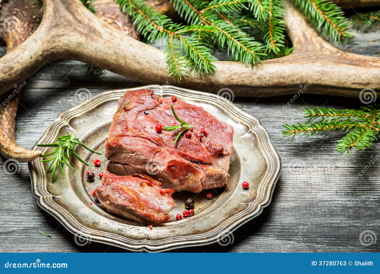 Venison on the Plate Around the Antlers Stock Image - Image of meat ...