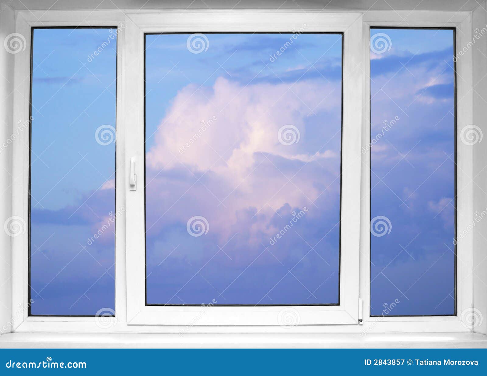 Venster stock afbeelding. Image of huis, gras, ecologisch - 2843857