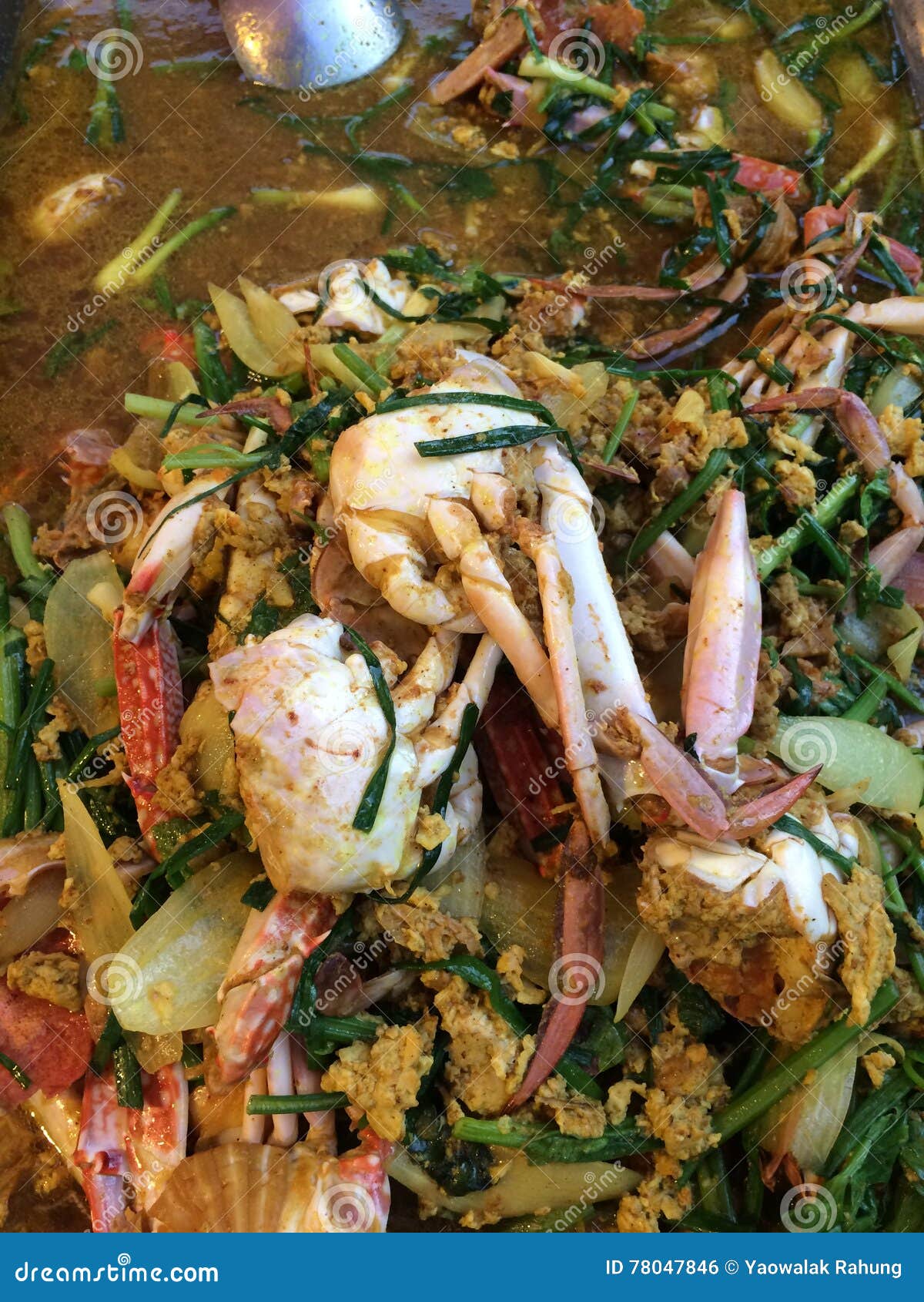 Venta De La Comida En El Mercado Foto de archivo - Imagen de comida ...