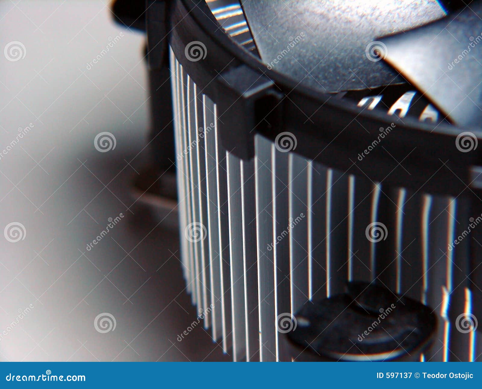 Ventilador de la PC imagen de archivo. Imagen de silicio - 597137