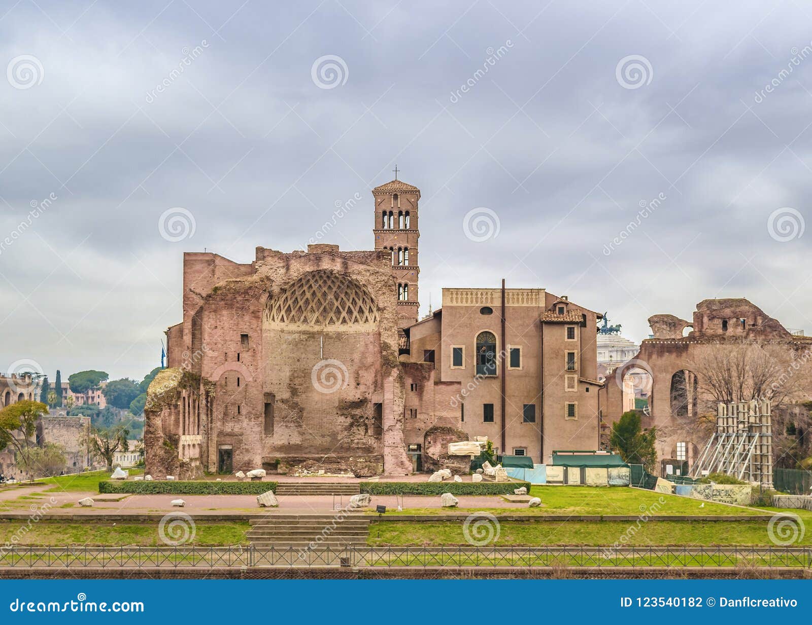 Venus Y Templo De Roma, Roma, Italia Fotografía editorial - Imagen de ...