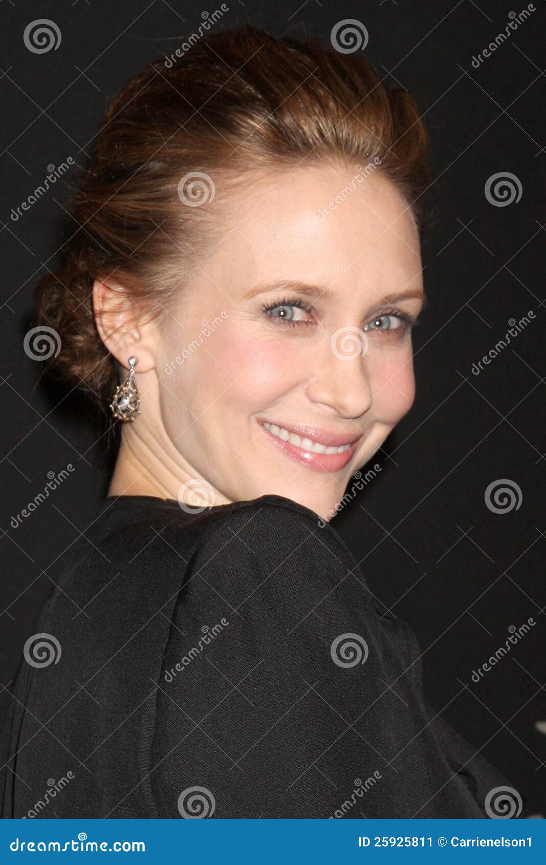 Vera Farmiga foto editorial. Imagen de santa, vanguardia - 25925811