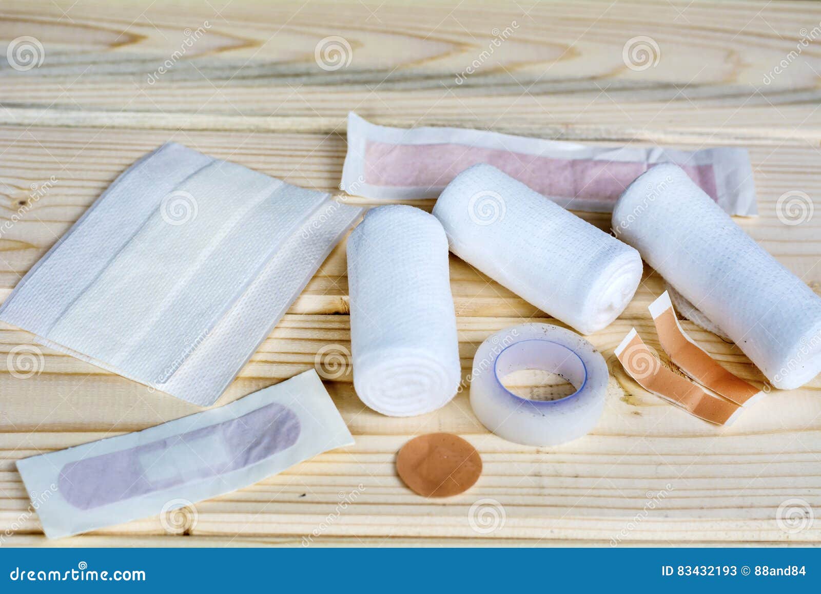 Verbanden stock afbeelding. Afbeelding bestaande uit ongeval - 83432193