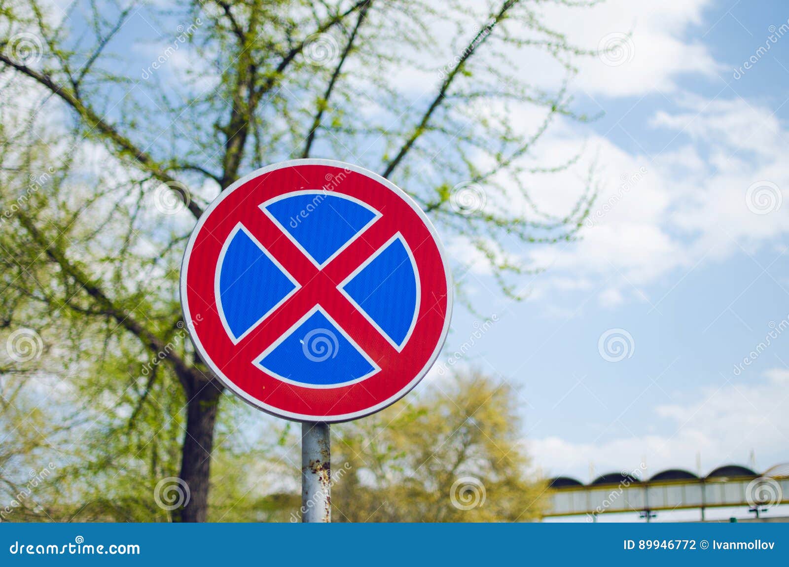 Verbieten Des Verkehrszeichens Stockfoto - Bild von zeichen, verbot ...