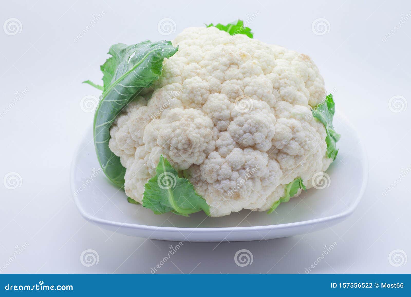 Verduras, Coliflor Sobre Fondo Blanco Foto de archivo - Imagen de plato ...
