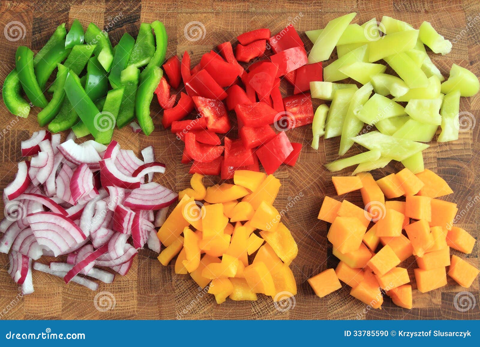Verduras Cortadas En Cuadritos Foto de archivo - Imagen de rojo, tajado ...