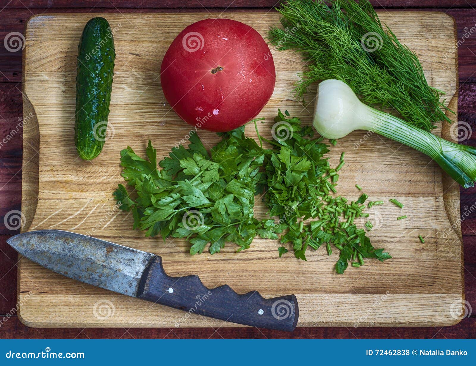 Verduras Cortadas Para La Ensalada Sana Foto de archivo - Imagen de ...