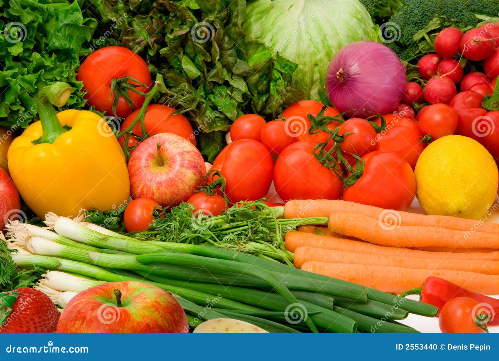 Verdure e frutta fotografia stock. Immagine di disposizione - 2553440