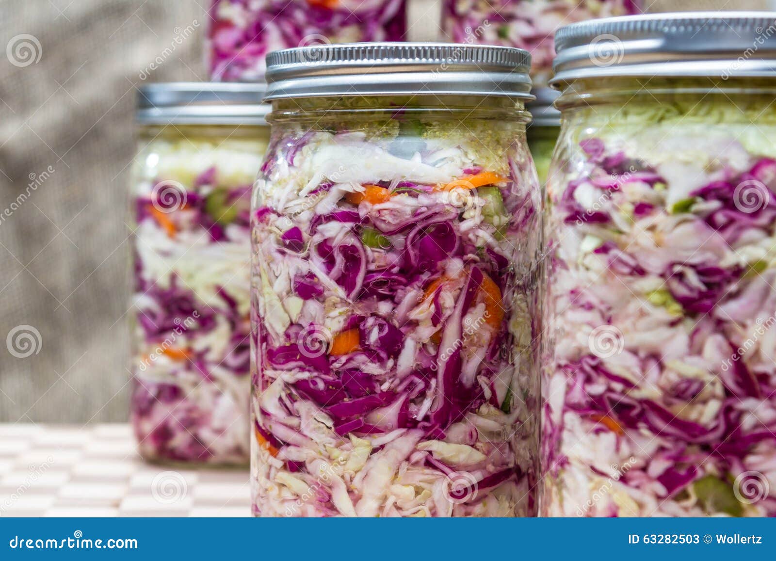 Verdure Fermentate O Coltivate Immagine Stock - Immagine di ...