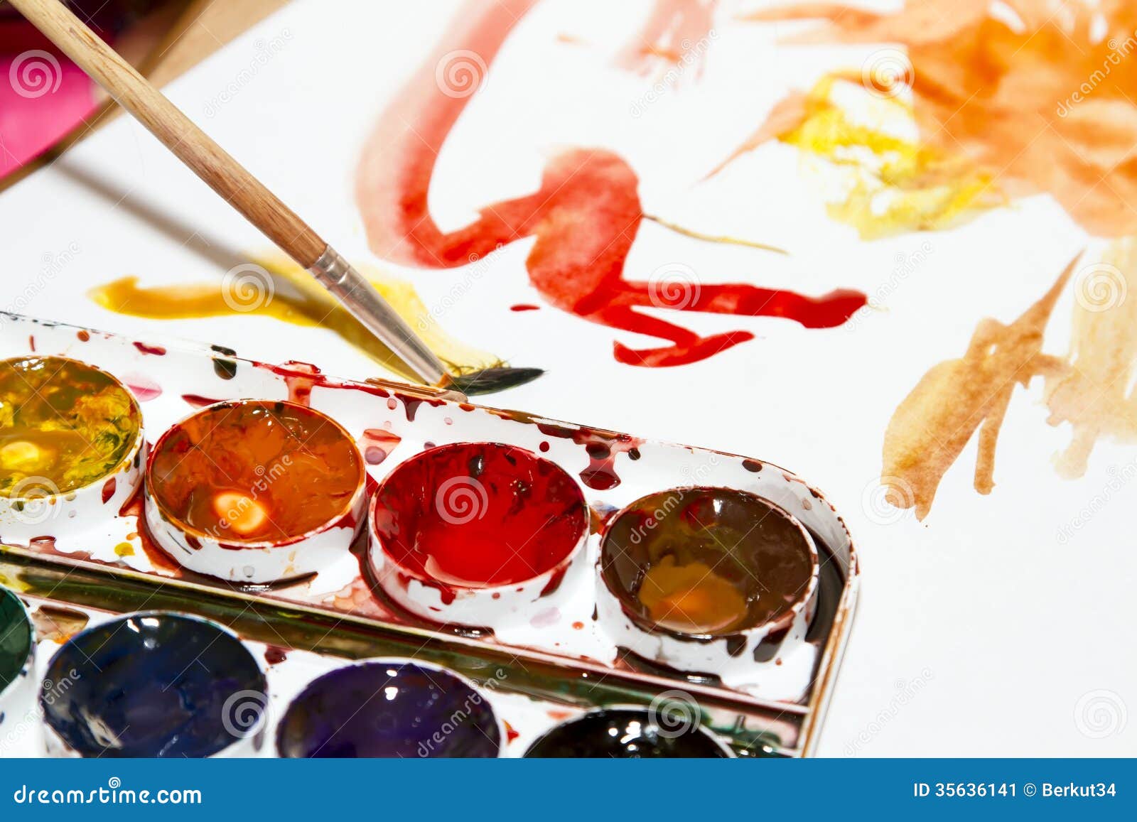 Verf en tekening stock afbeelding. Image of palet, beeld - 35636141