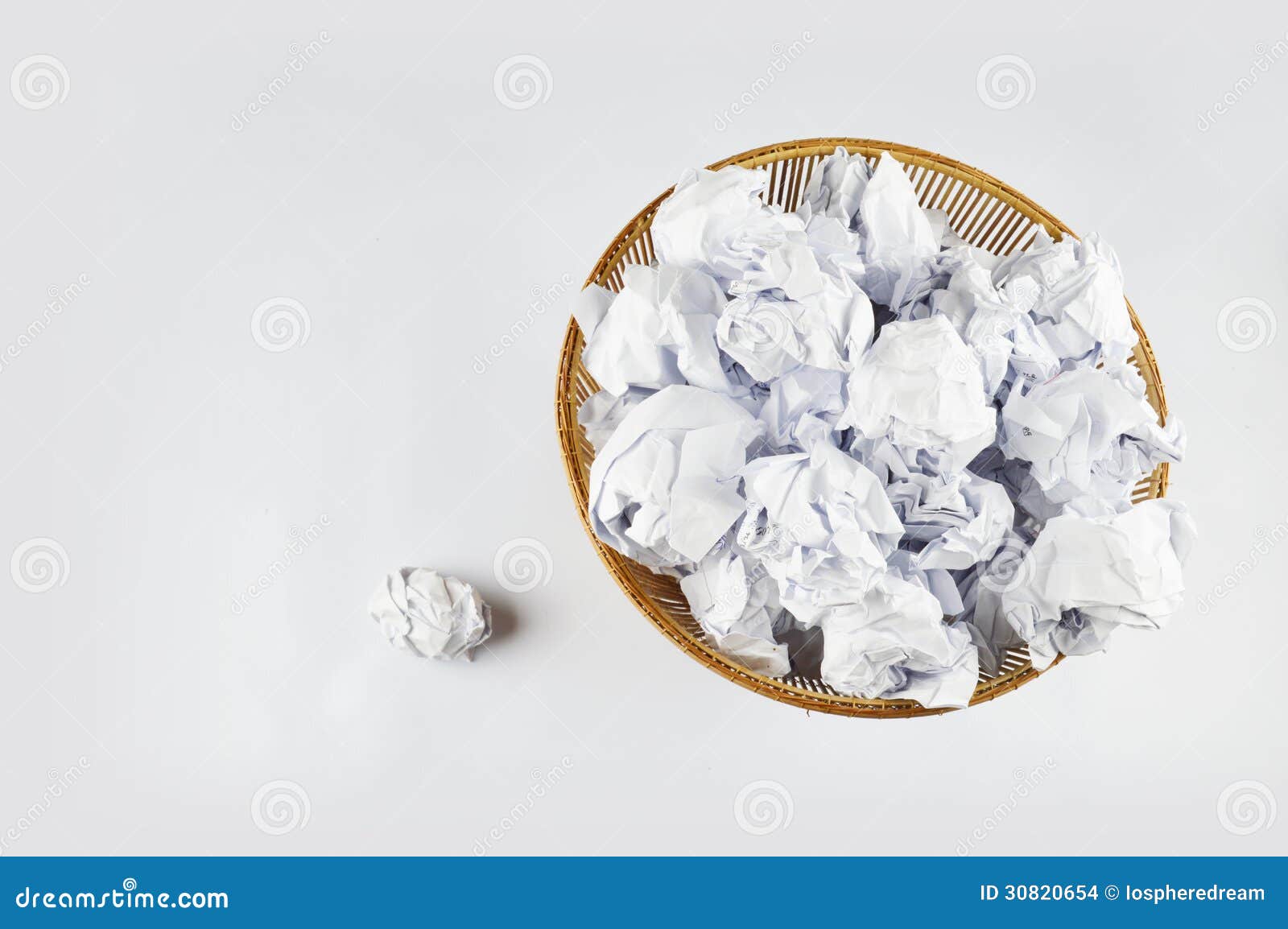 Verfrommeld Document in Een Bak Stock Foto - Image of verfrommeld ...