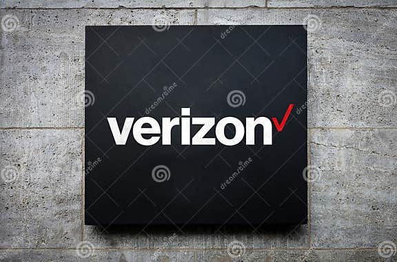 Verizon Telecommunication Brand Store Logo Editorial Stock Photo ...