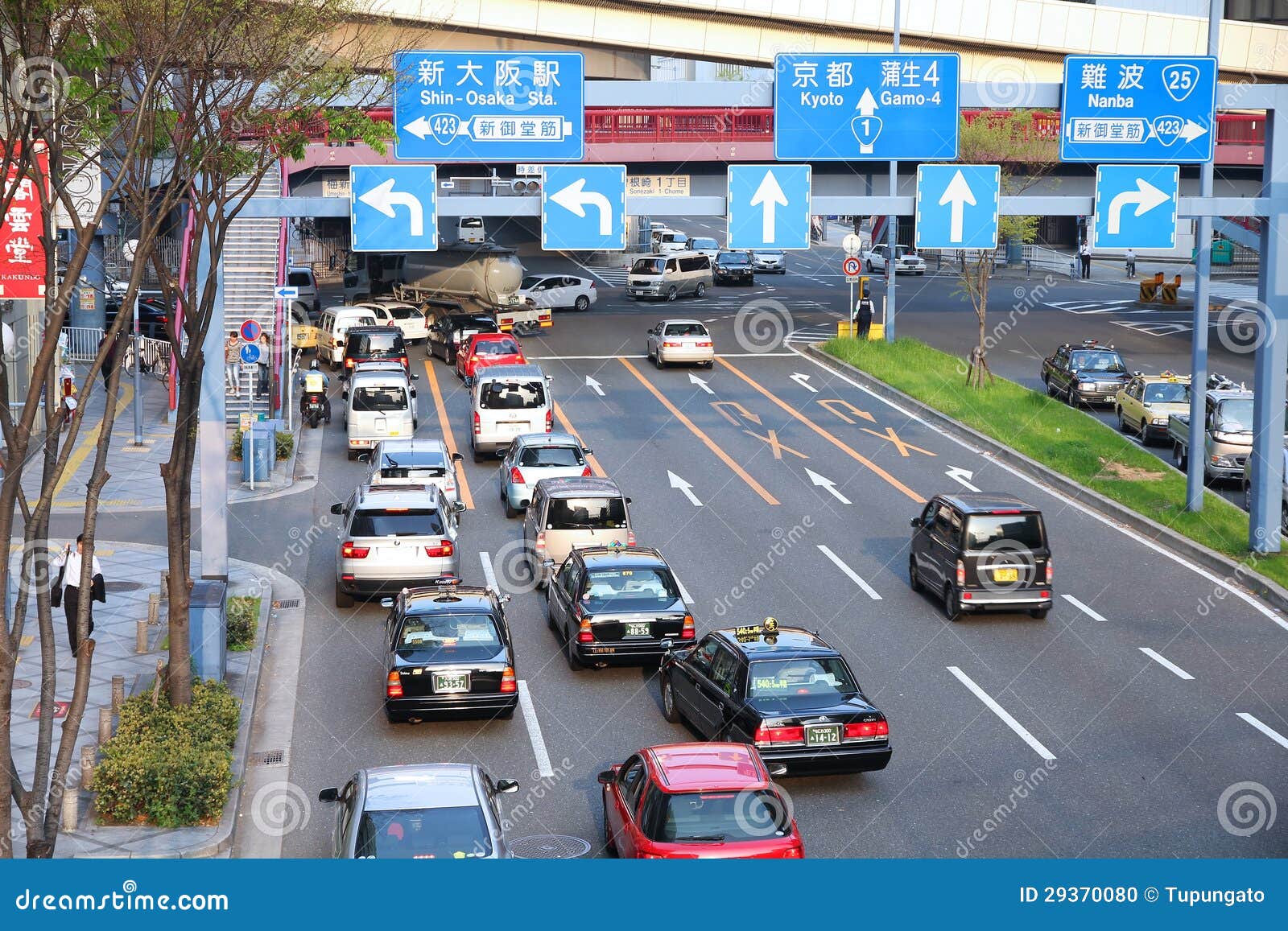 Verkehr in Japan redaktionelles bild. Bild von reise - 29370080