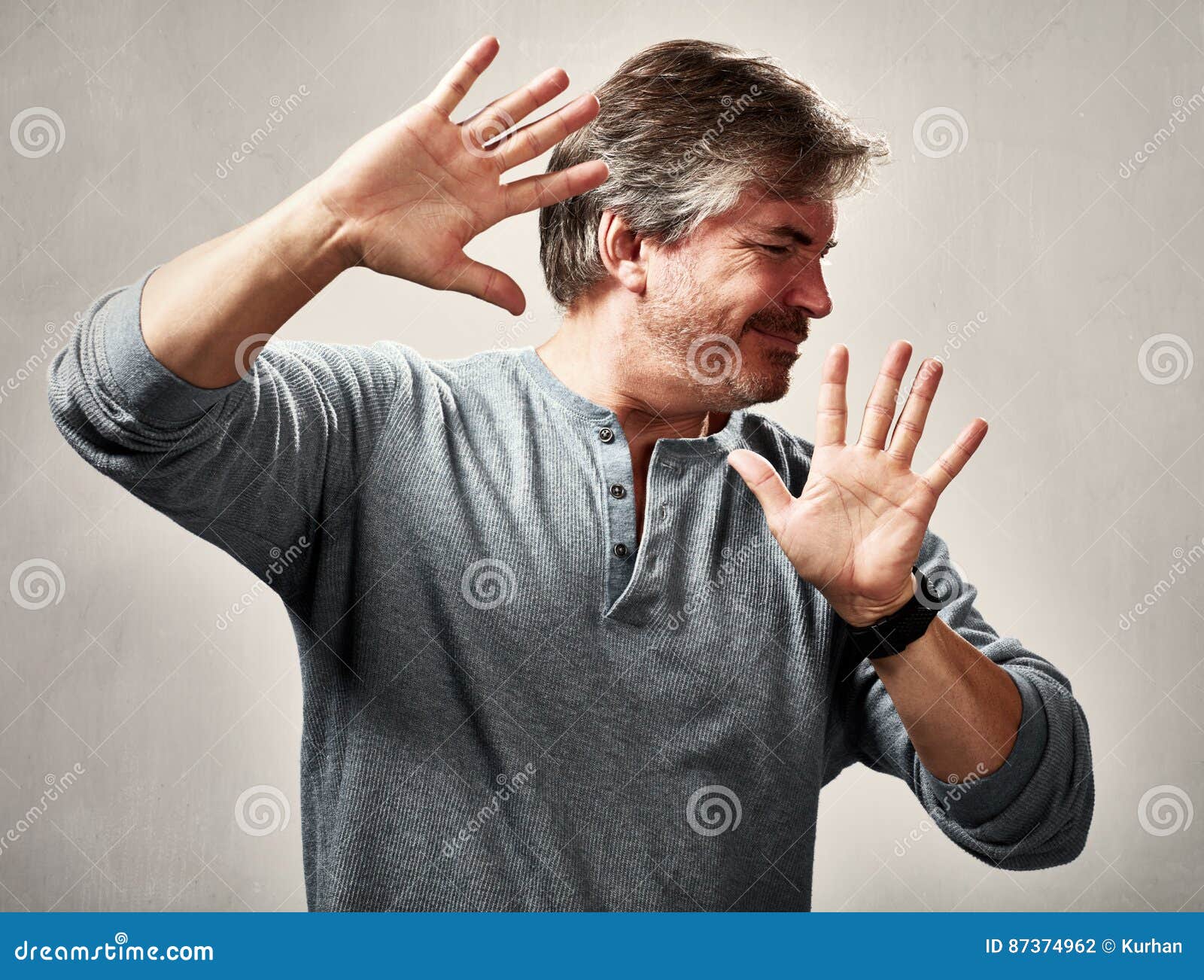 Vermeidung stockfoto. Bild von asozial, fällig, unzufrieden - 87374962