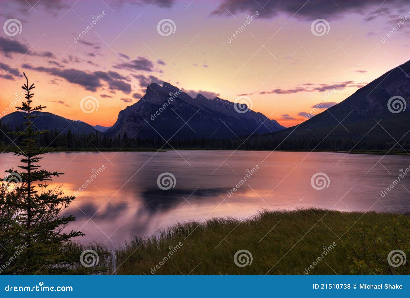 Vermillion Lake Sunset stock photo. Image of mountain - 21510738