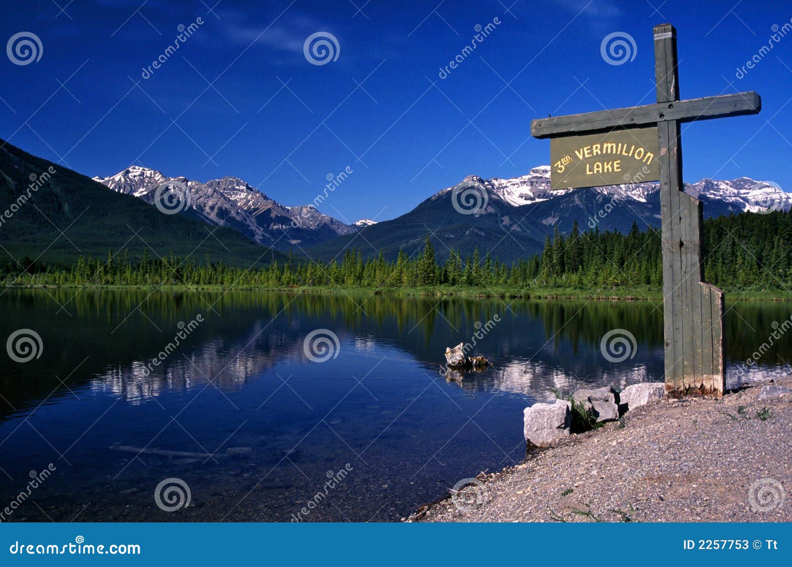 Vermillion Lakes stock image. Image of banff, horizon - 2257753