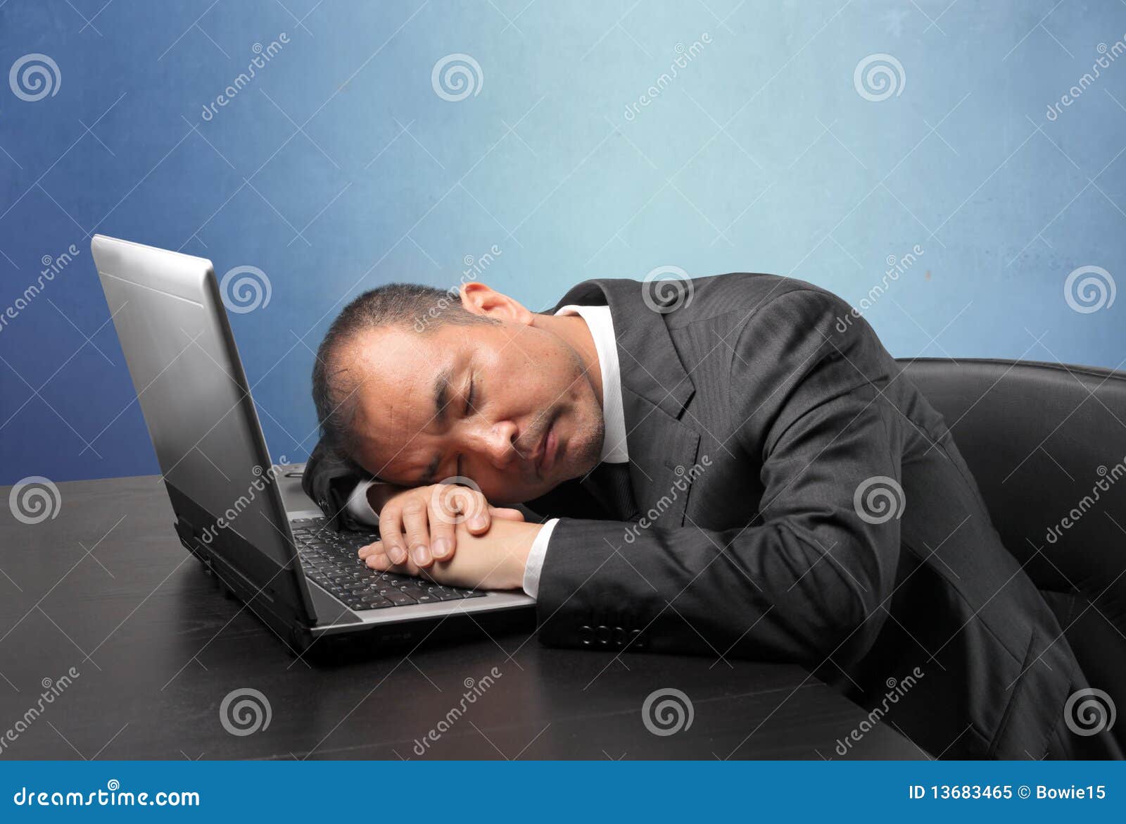 Vermoeidheid stock afbeelding. Image of blauw, vermoeid - 13683465