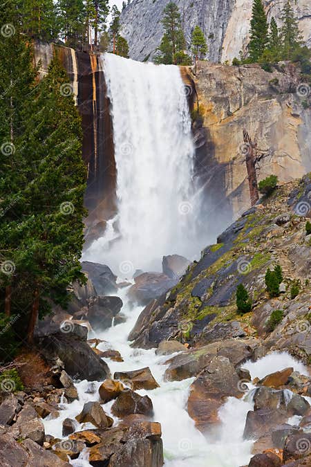 Vernal Fall in Yosemite stock photo. Image of countryside - 5066272