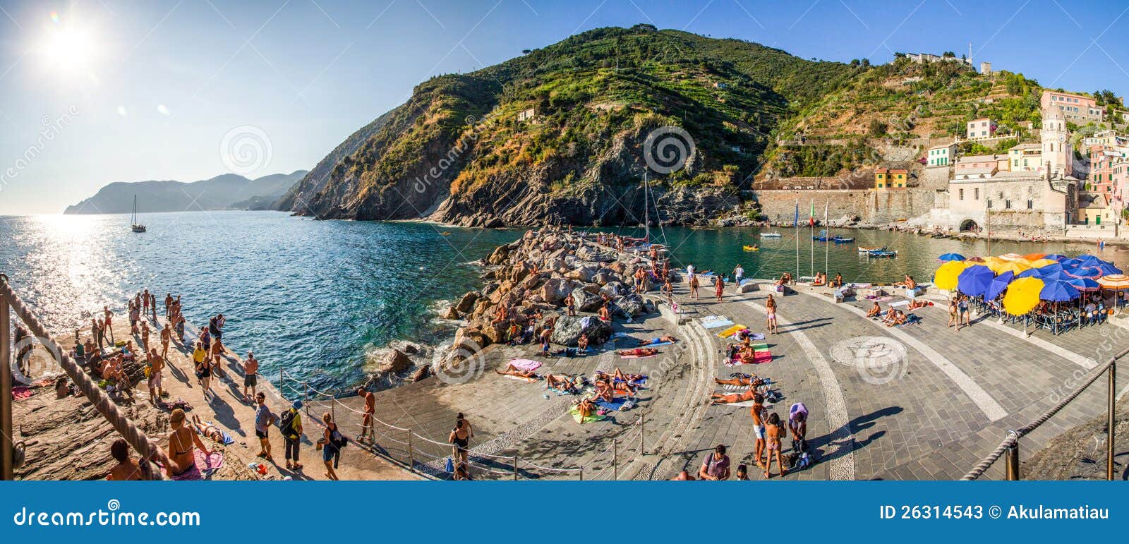 Vernazza, Cinque Terre. Italy : Harbor Editorial Stock Photo - Image of ...