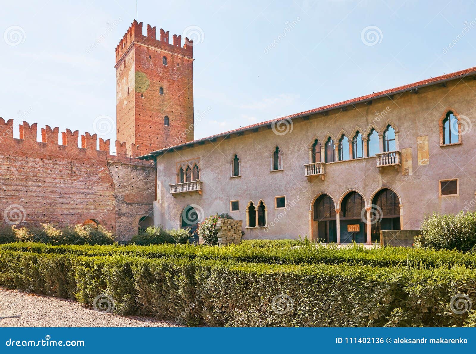 VERONA, ITALY - AUGUST 17, 2017: Castle Castelvecchio, Verona ...
