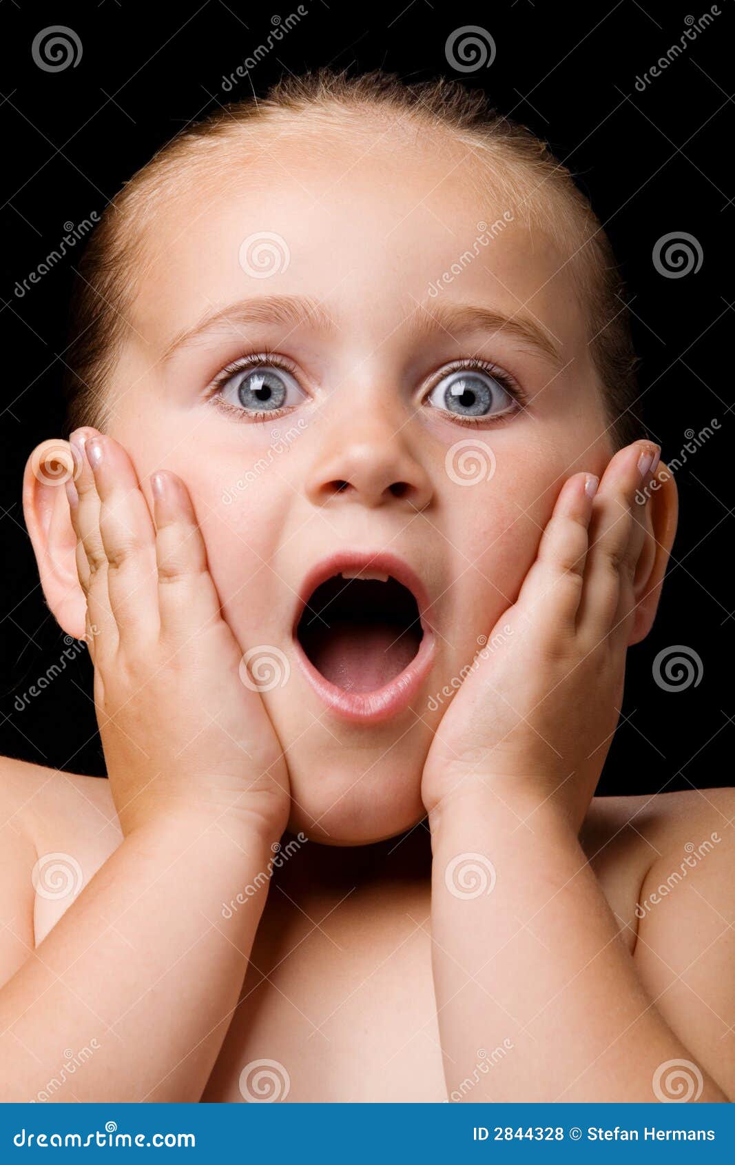 Verrast kind stock foto. Image of schot, sluit, ogen, schoonheid - 2844328
