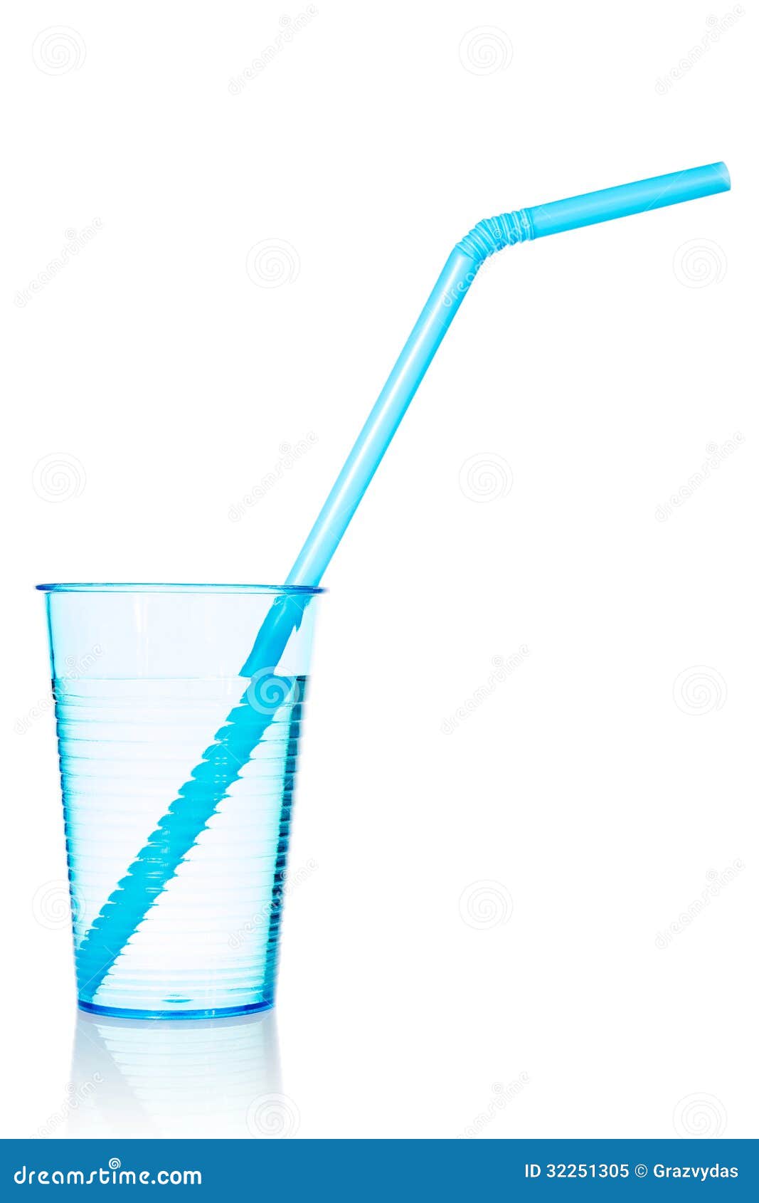 Verre De L'eau Avec Une Paille Bleue Image stock - Image du ...