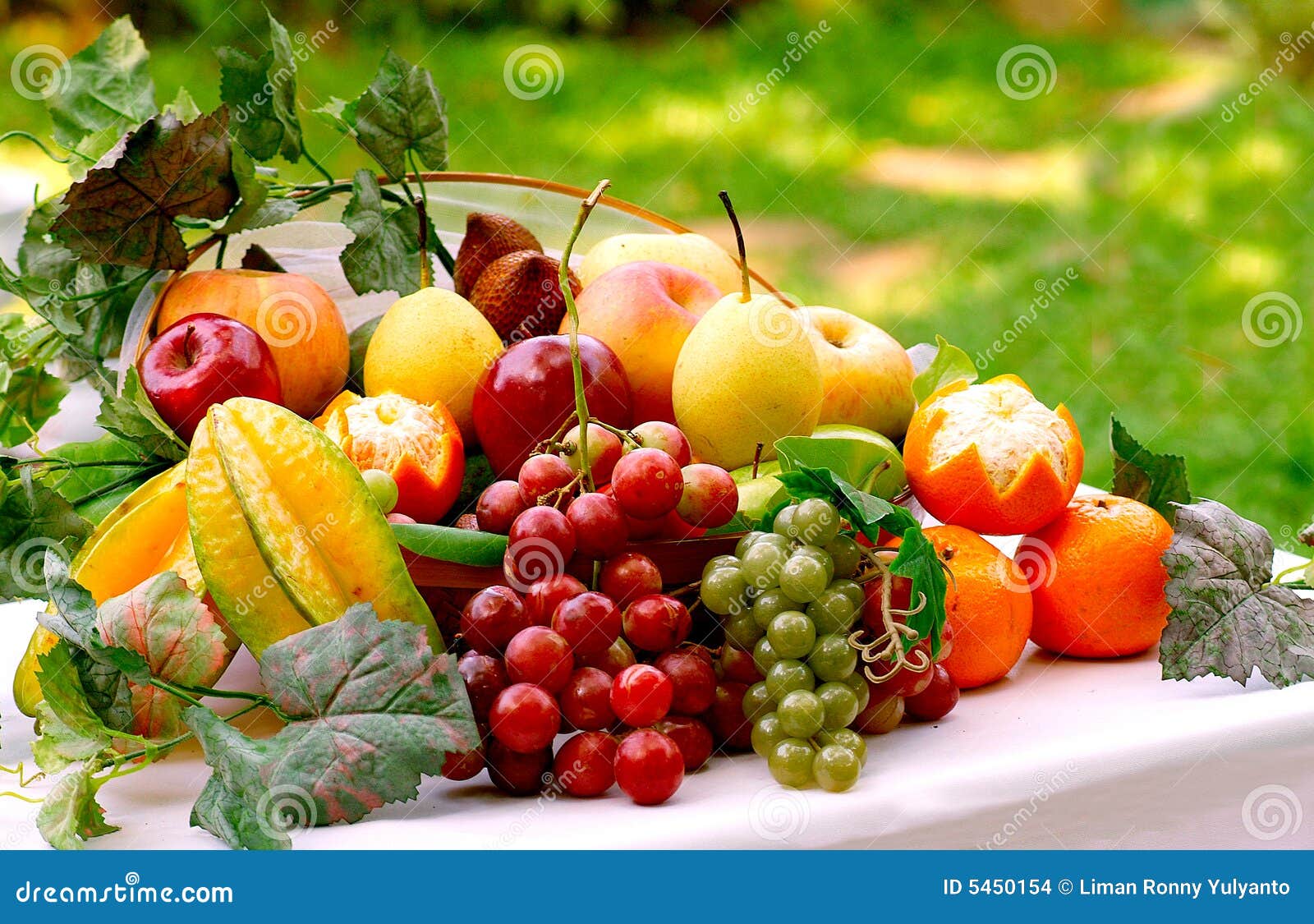 Vers Fruit stock foto. Image of zoet, vitamine, vers, voedsel - 5450154