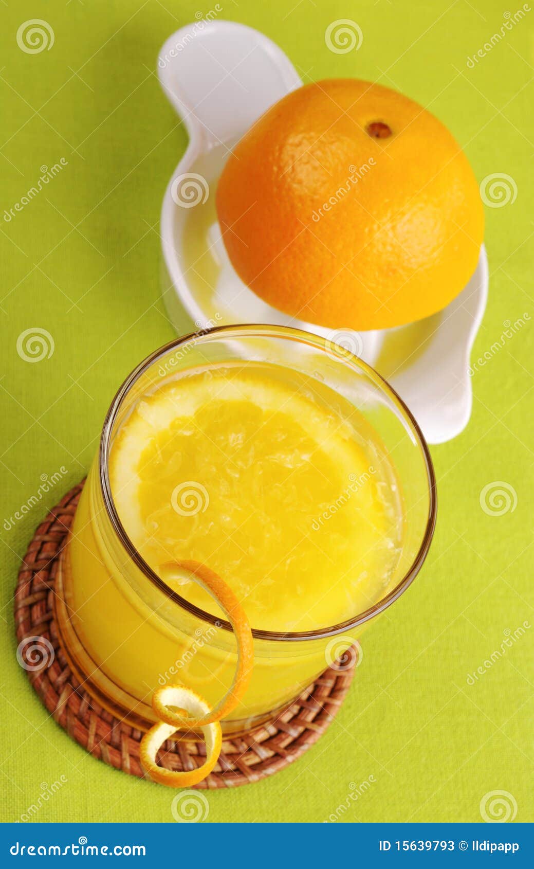 Vers Jus d'orange stock afbeelding. Image of half, gedrukt - 15639793