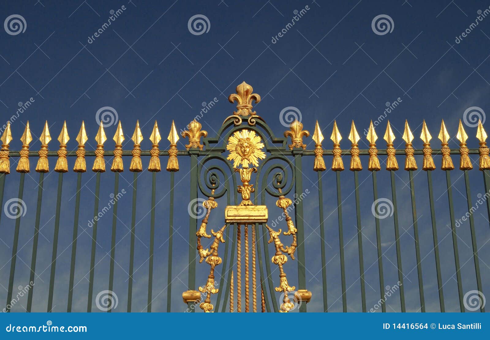 Versailles gate stock photo. Image of architecture, europe - 14416564