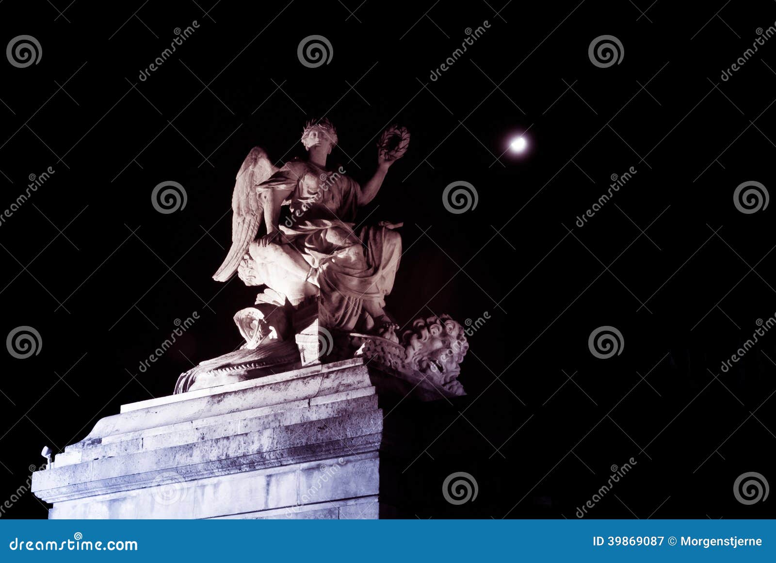 Versailles Night Sculpture Monument Stock Image - Image of city, dusk ...