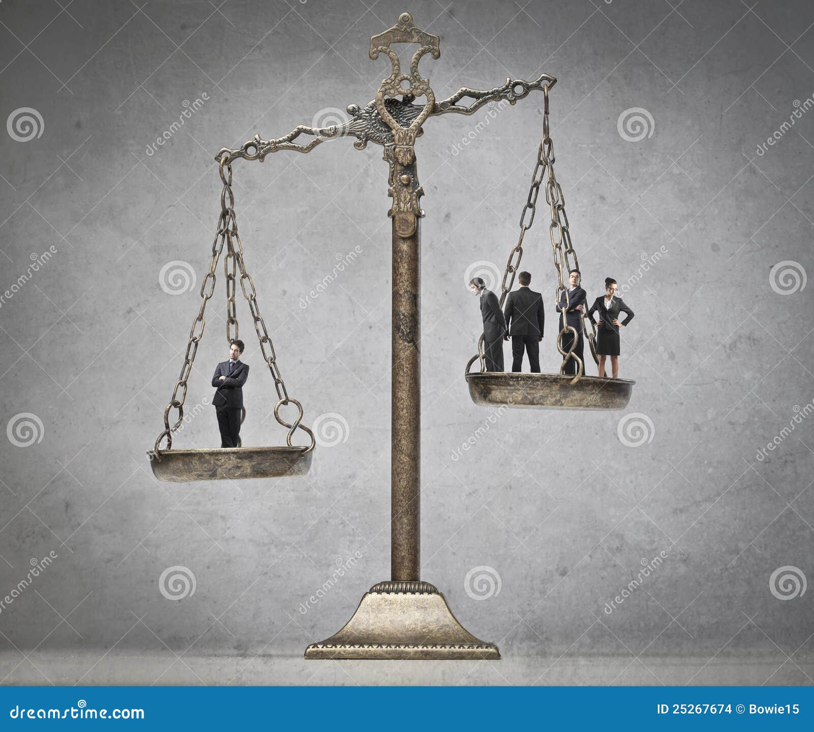 Verschiedene Gewichte stockfoto. Bild von billigkeit - 25267674