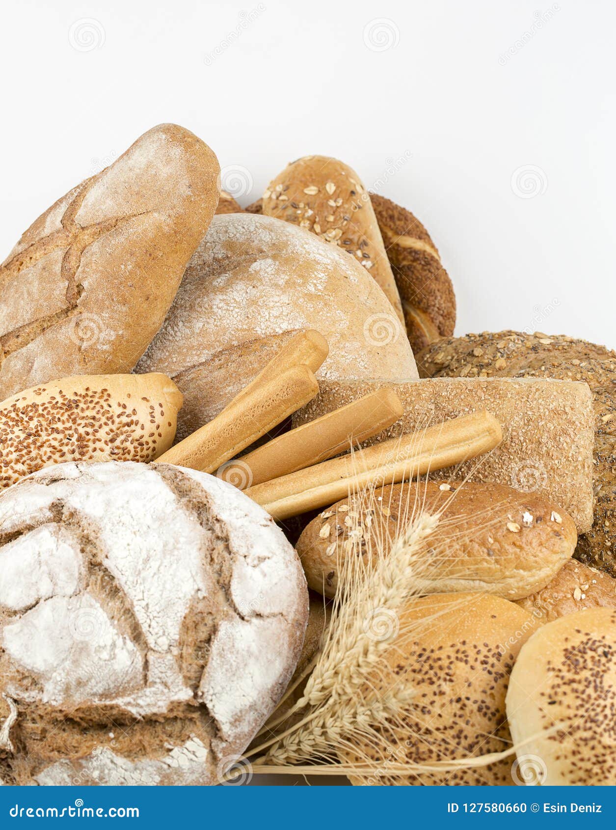 Verschillende Soorten Brood En Broodjes Stock Foto - Image of rogge ...