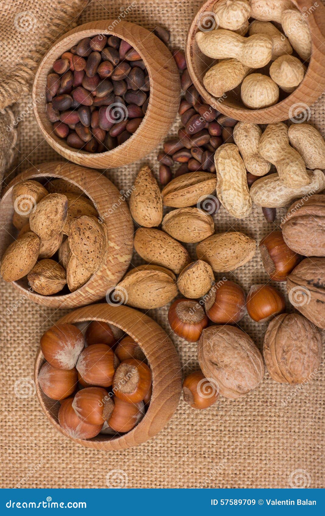 Verschillende Soorten Noten Stock Afbeelding - Image of smakelijk ...