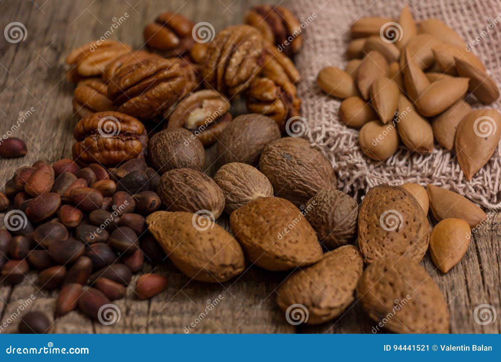 Verschillende Soorten Noten Stock Afbeelding - Image of kaas ...