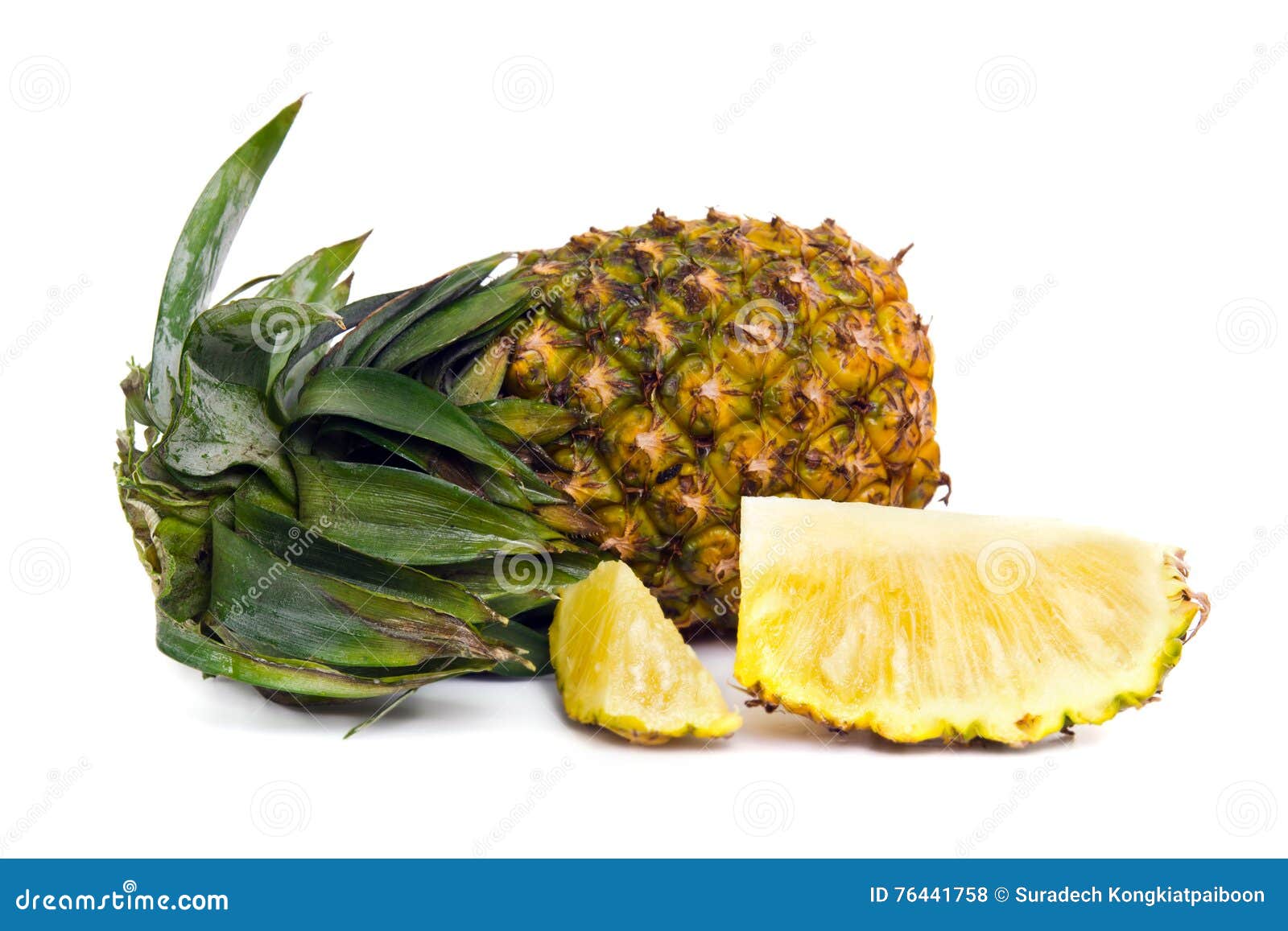 Verse Ananas Met Plakken Op Wit Stock Foto - Image of voeding ...