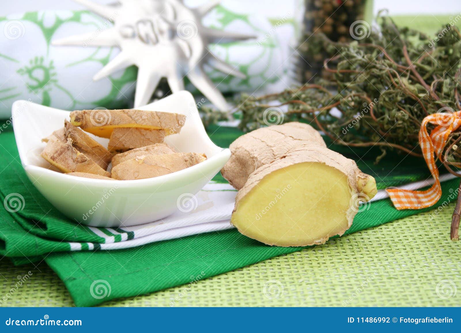 Verse gember stock foto. Image of voedsel, aziatisch - 11486992