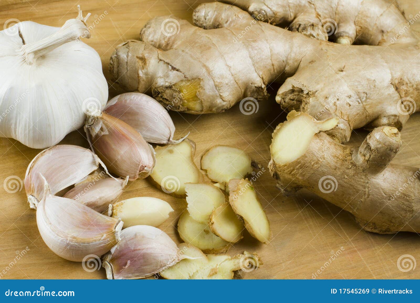 Verse knoflook en gember stock afbeelding. Image of kruid - 17545269