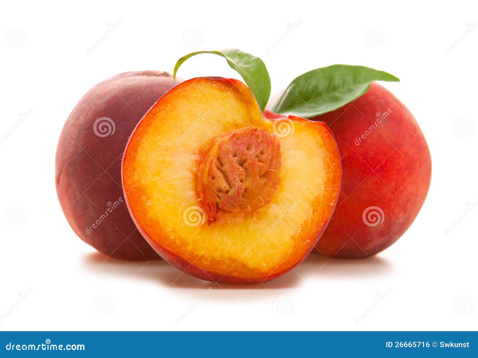 Verse perziken stock foto. Image of rood, perziken, geel - 26665716