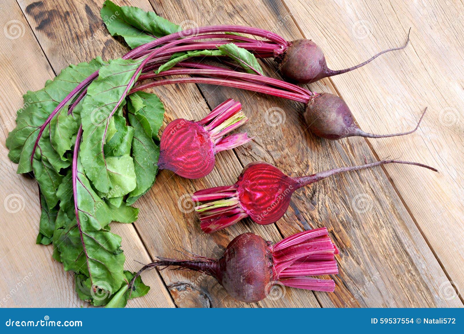 Verse, rode bieten stock foto. Image of biet, vers, blad - 59537554