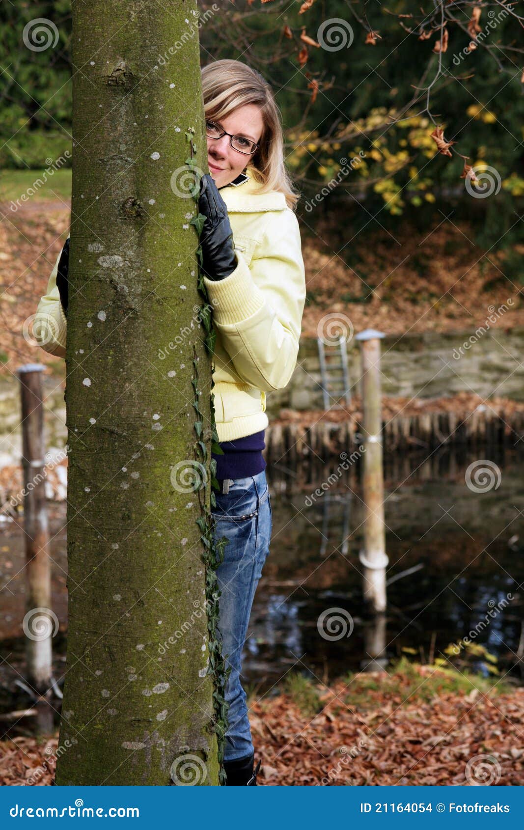 Verstecken stockfoto. Bild von verstecken - 21164054