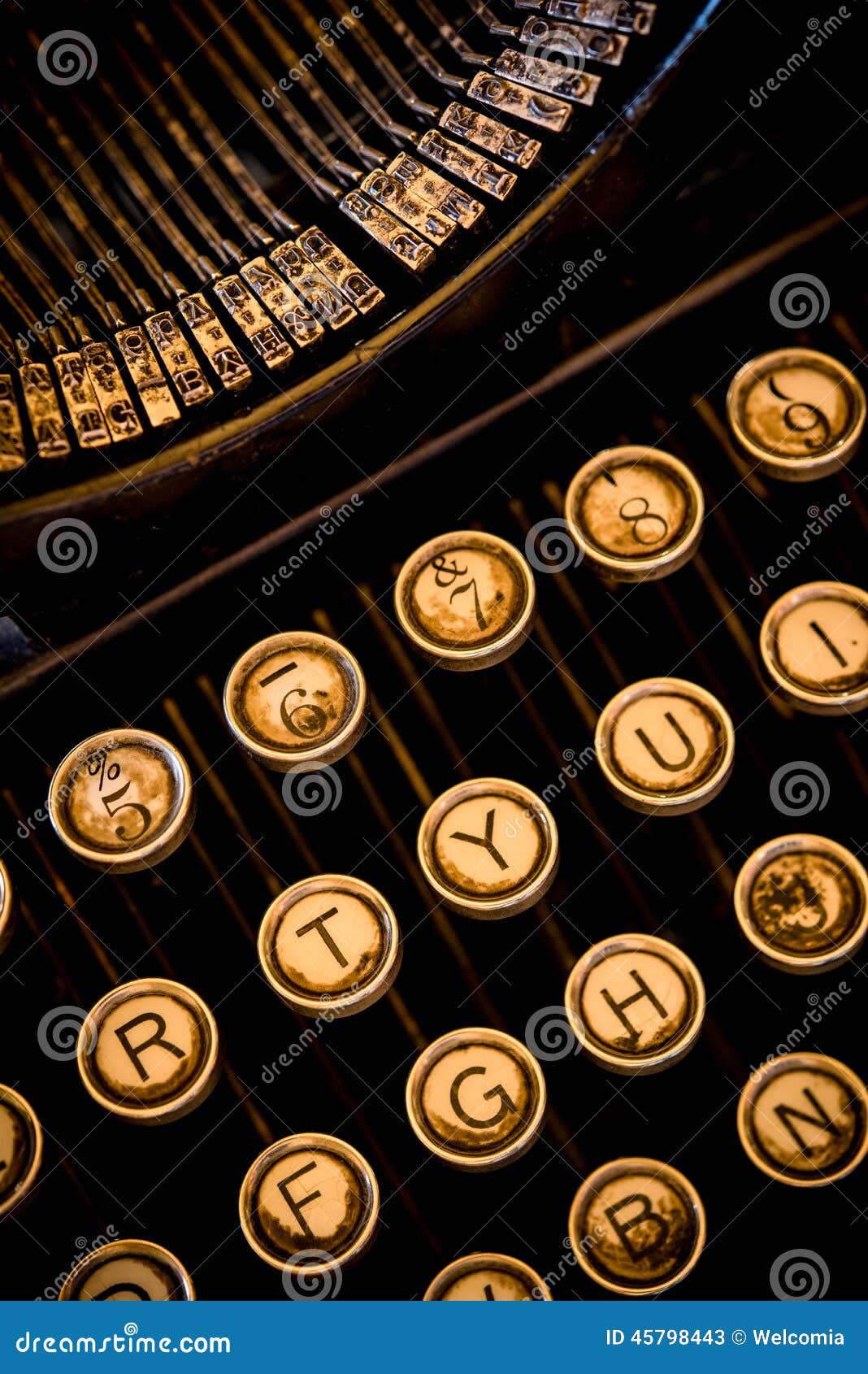Vertical Closeup Typewriter Stock Image - Image of history, write: 45798443